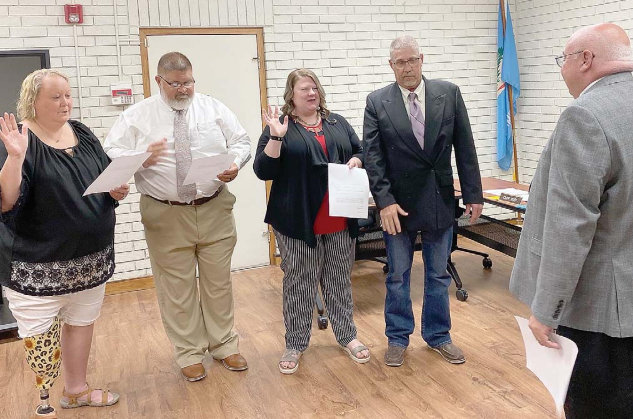 Gritz re-elected Hennessey mayor | Kingfisher Times & Free Press