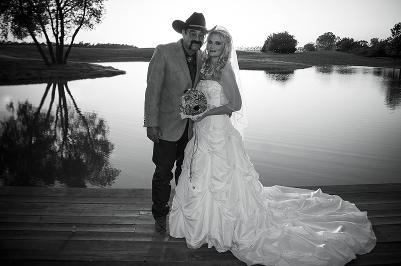 Evans, Yost wed in fall ceremony | Kingfisher Times & Free Press